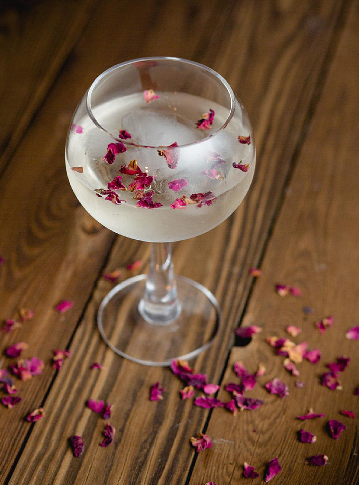 Albourne Estate English Vermouth Review – The Wine Ninjas